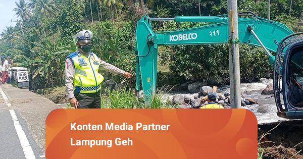 Jembatan di Pesisir Barat, Lampung, Hampir Amblas, Buka Tutup Jalan ... Jembatan di Pesisir Barat, Lampung, Hampir Amblas, Buka Tutup Jalan ...